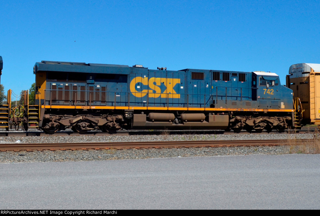 CSX 742